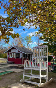 Red Putter Mini Golf - Ephraim